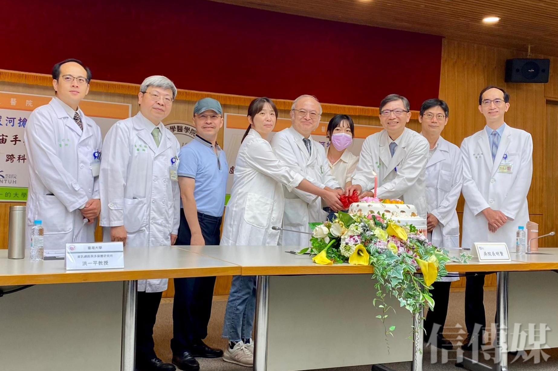 美國醫也救不了...台大應用「元宇宙虛擬平台」成功救回病患險癱右手 | 信傳媒